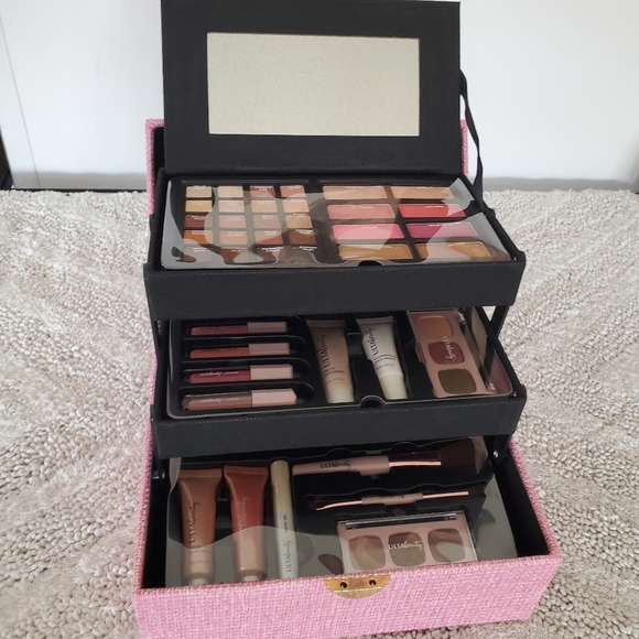 Ulta Beauty | Makeup | Nwt Ulta Beauty Box 45 Pc So Posh Edition ...